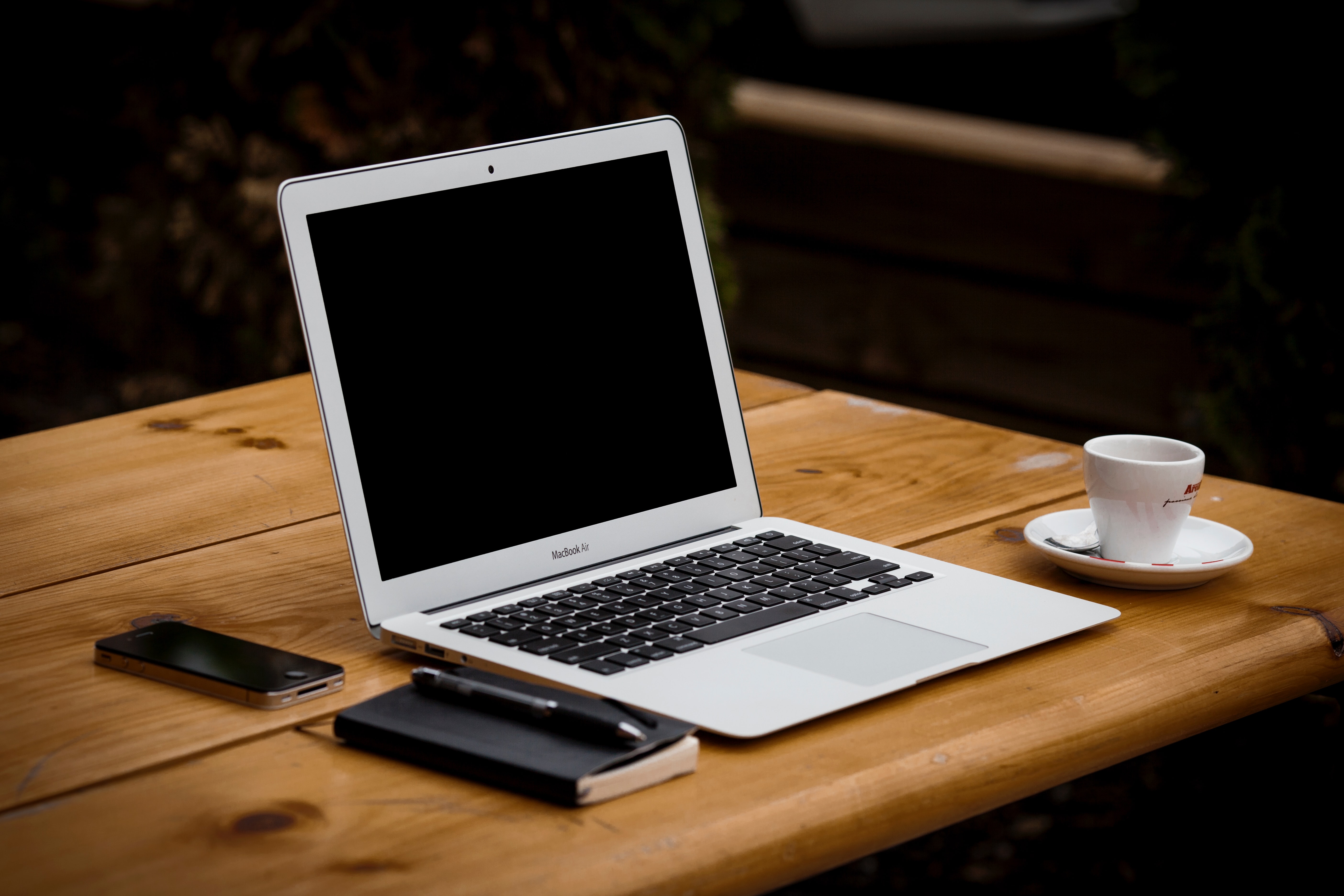 How to Draft a Open Enrollment Email to Employees (With Template)